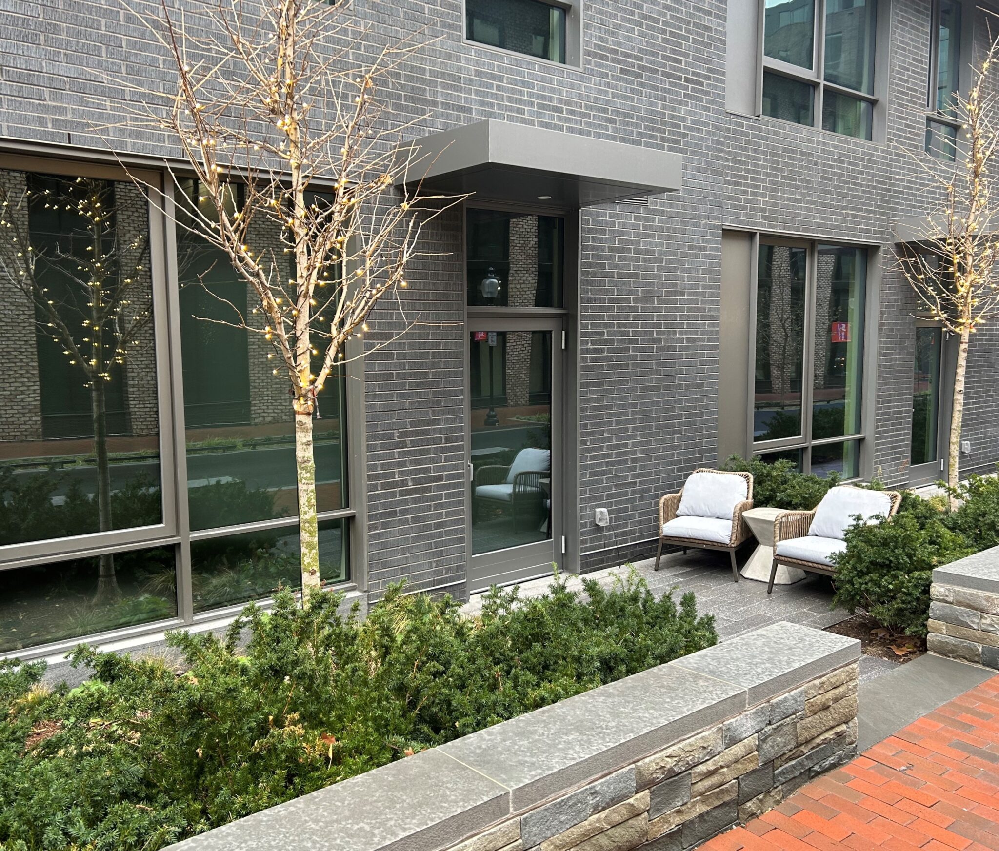 Apartments Engaging the Streetscape - SK+I Architecture